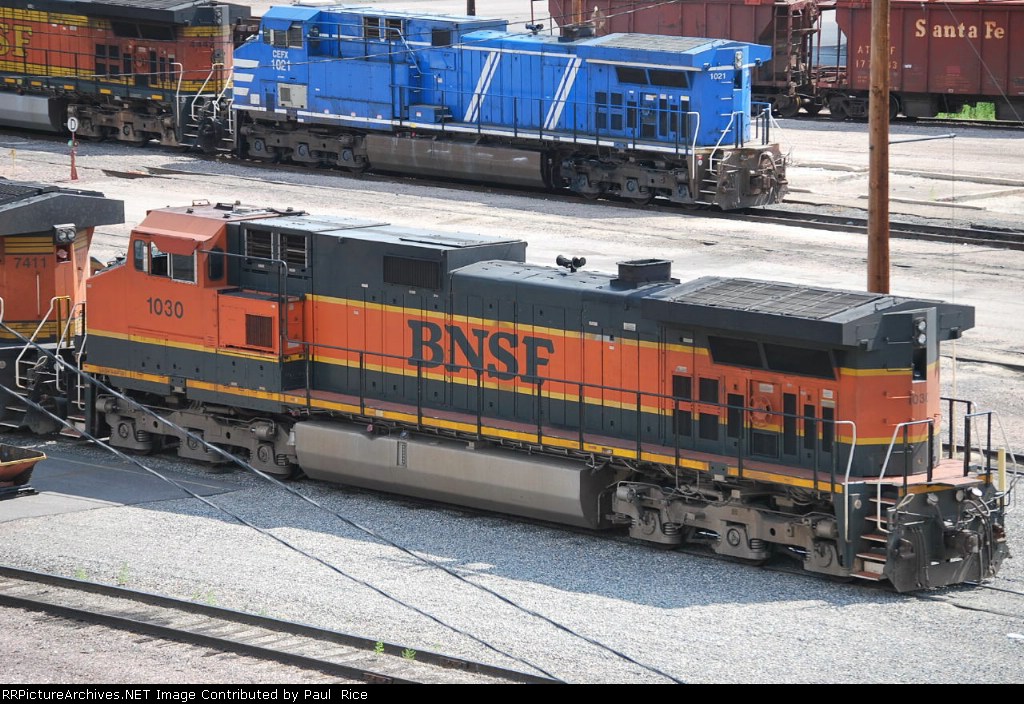 BNSF 1030